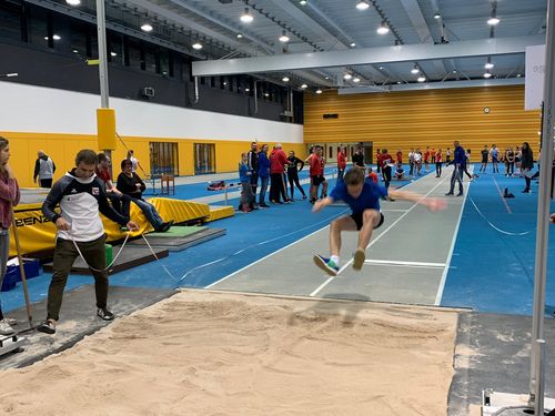 Teilnehmerrekord beim Mehrfach-Sprungcup in Stuttgart und Offenburg ...